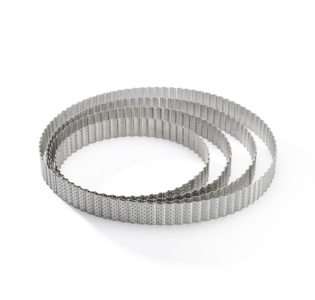 Perforated fluted stainless steel tart ring Ø24cm